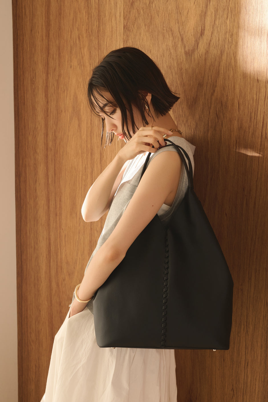 グレープレザー製コンパクトウォレット 「Grape Vine Wallet」 | LOVST TOKYO, ヴィーガンレザー, ビーガンレザー ...